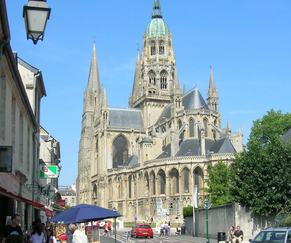 Tours in Bayeux - Visit Bayeux with your private guide